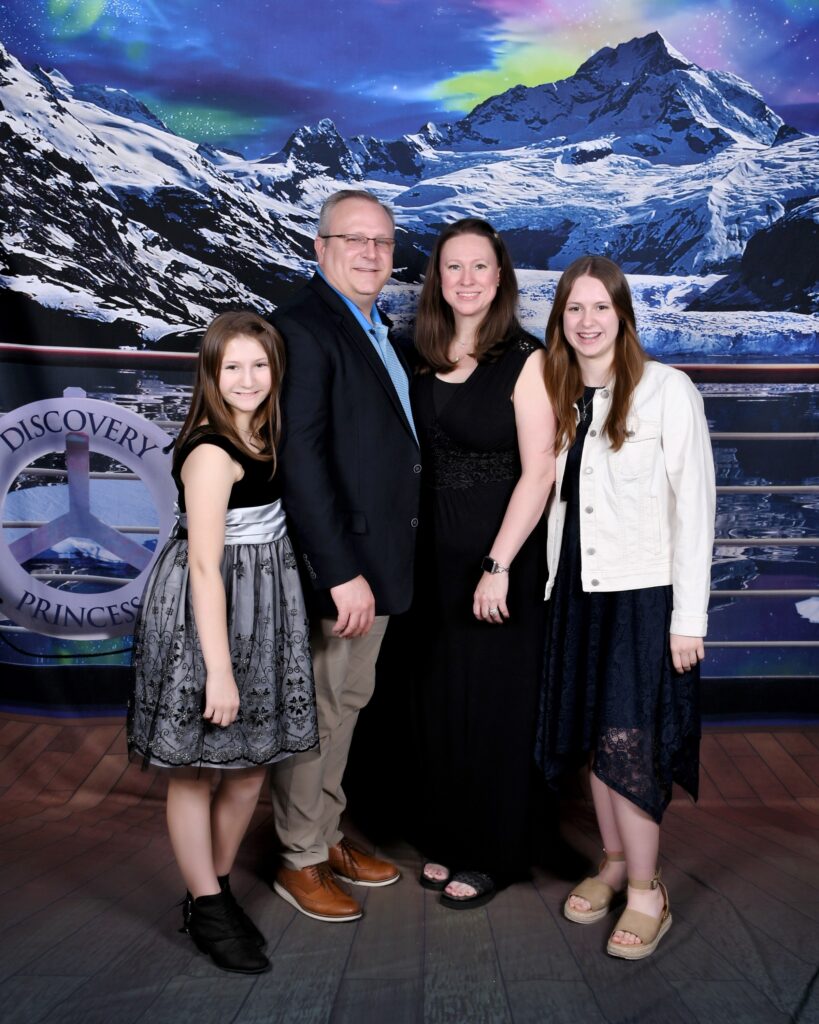 Family Alaska 2023 | The Entrepreneur's Source